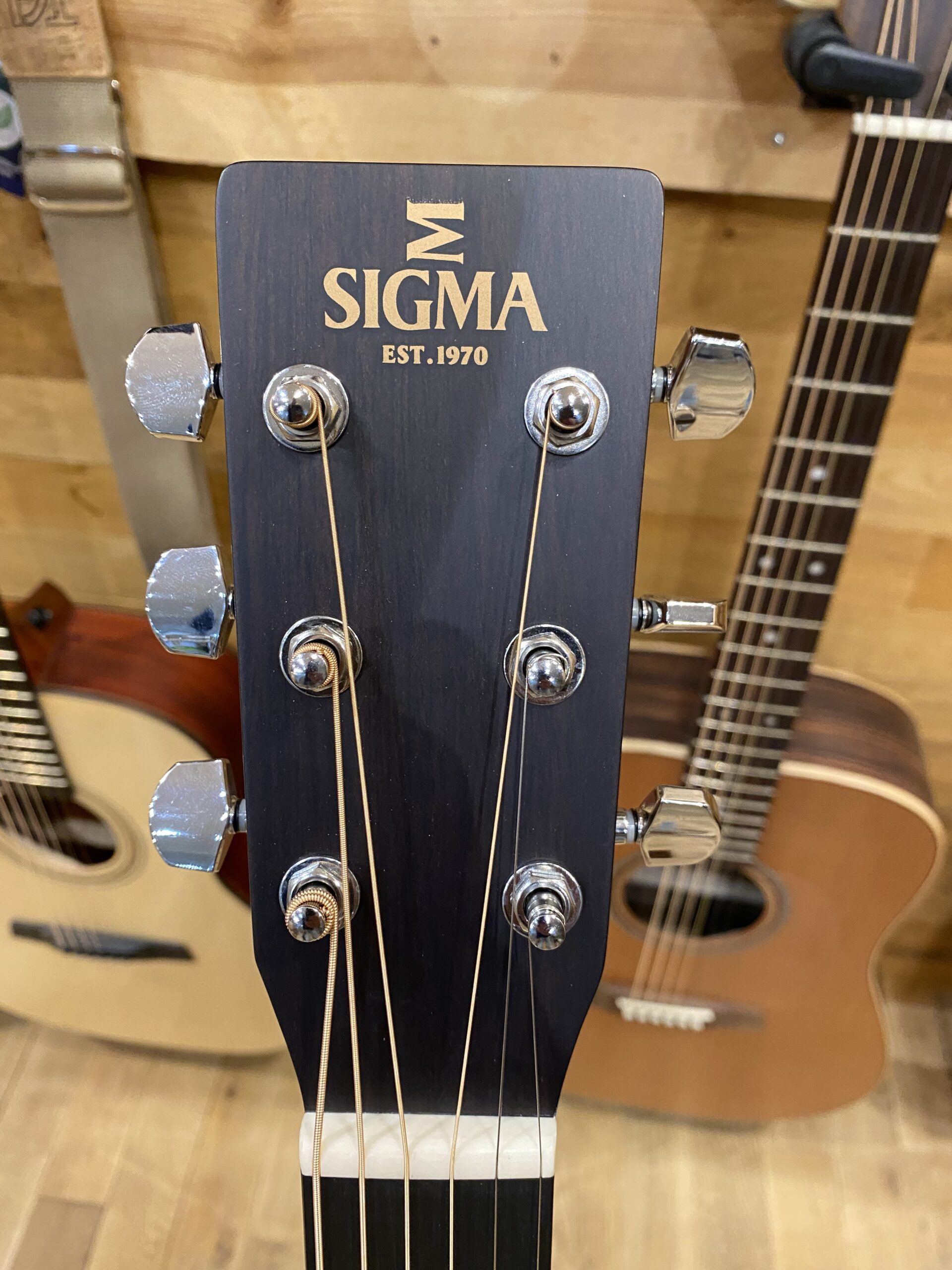 Sigma OMM ST - LP Guitars / GuitarSpecials